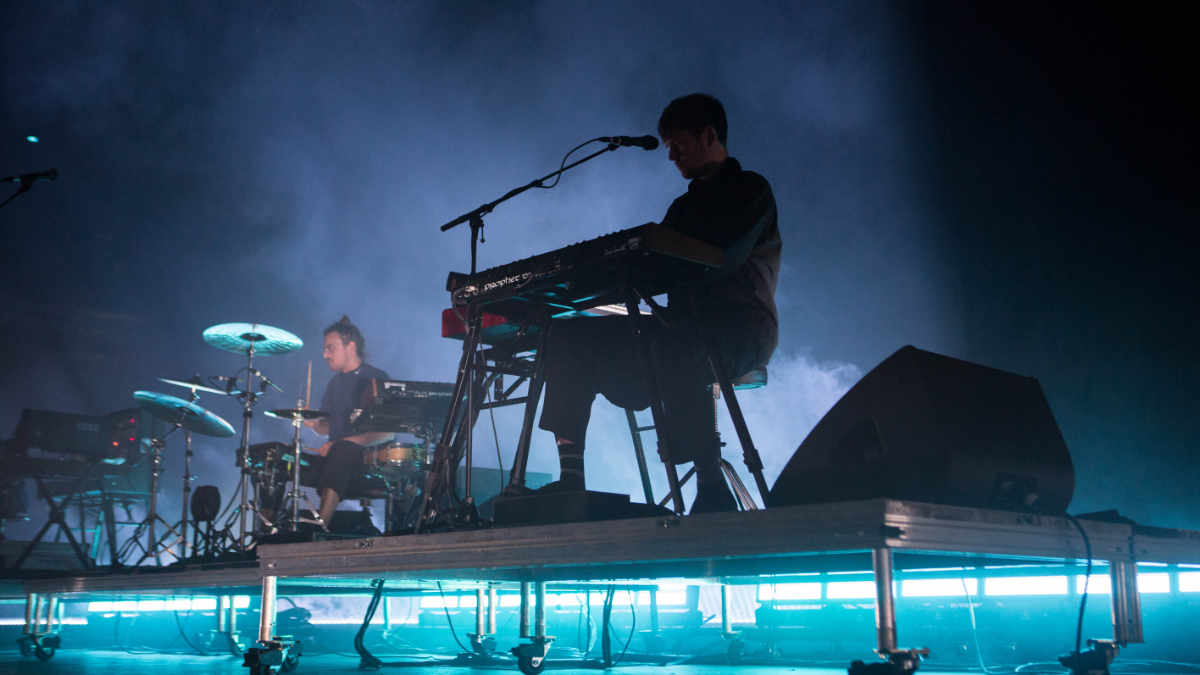 James Blake﻿ und Chris Bushell﻿ touren mit GLP - EventElevator