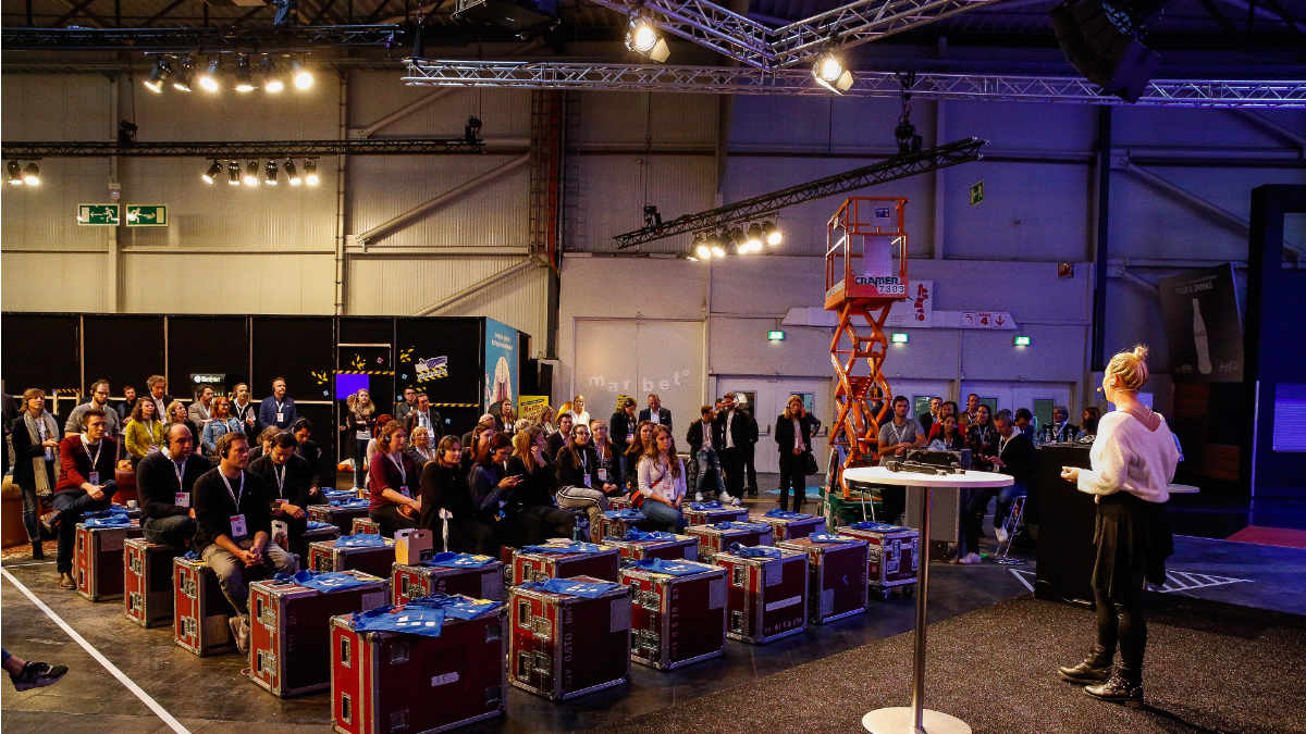 Neumann&Müller eröffnet Remote-Hub für Simultandolmetschen - EventElevator