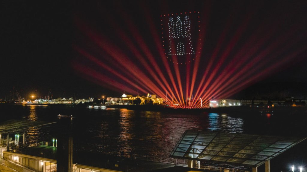 AO Drones und Jerry Appelt inszenieren Drohnen-Lichtshow in München ...