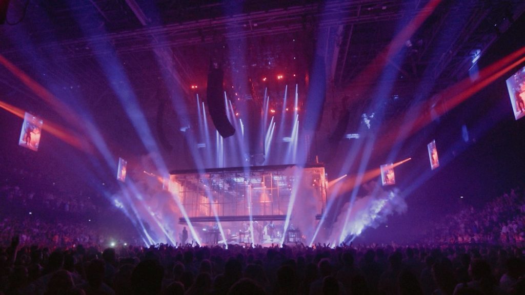 Flying Meta Cube Stage für KARPE - EventElevator