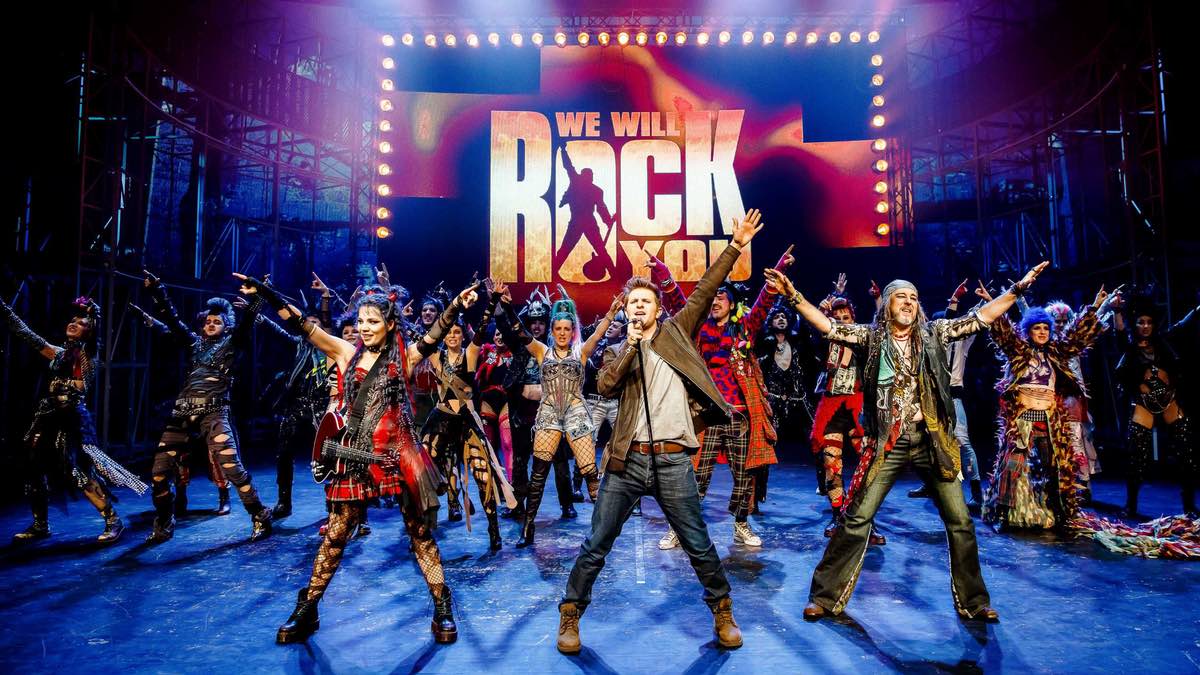 „We Will Rock You!“ Musical setzt auf Meyer Sound - EventElevator
