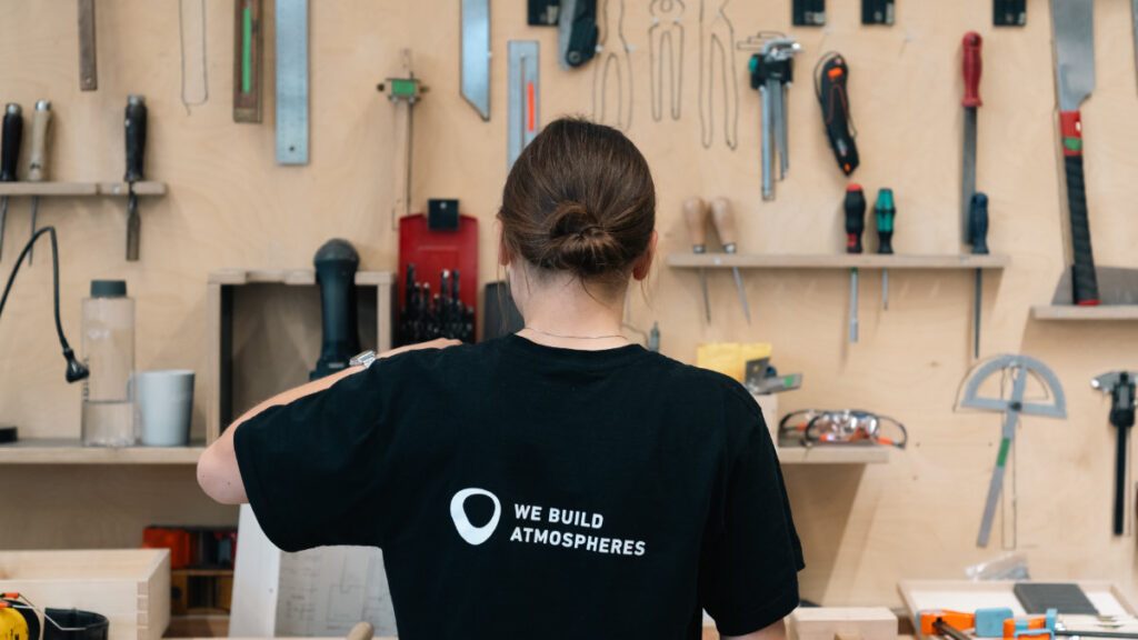 AMBION präsentiert mit Crafted Reality Kompetenz im Setbau - EventElevator
